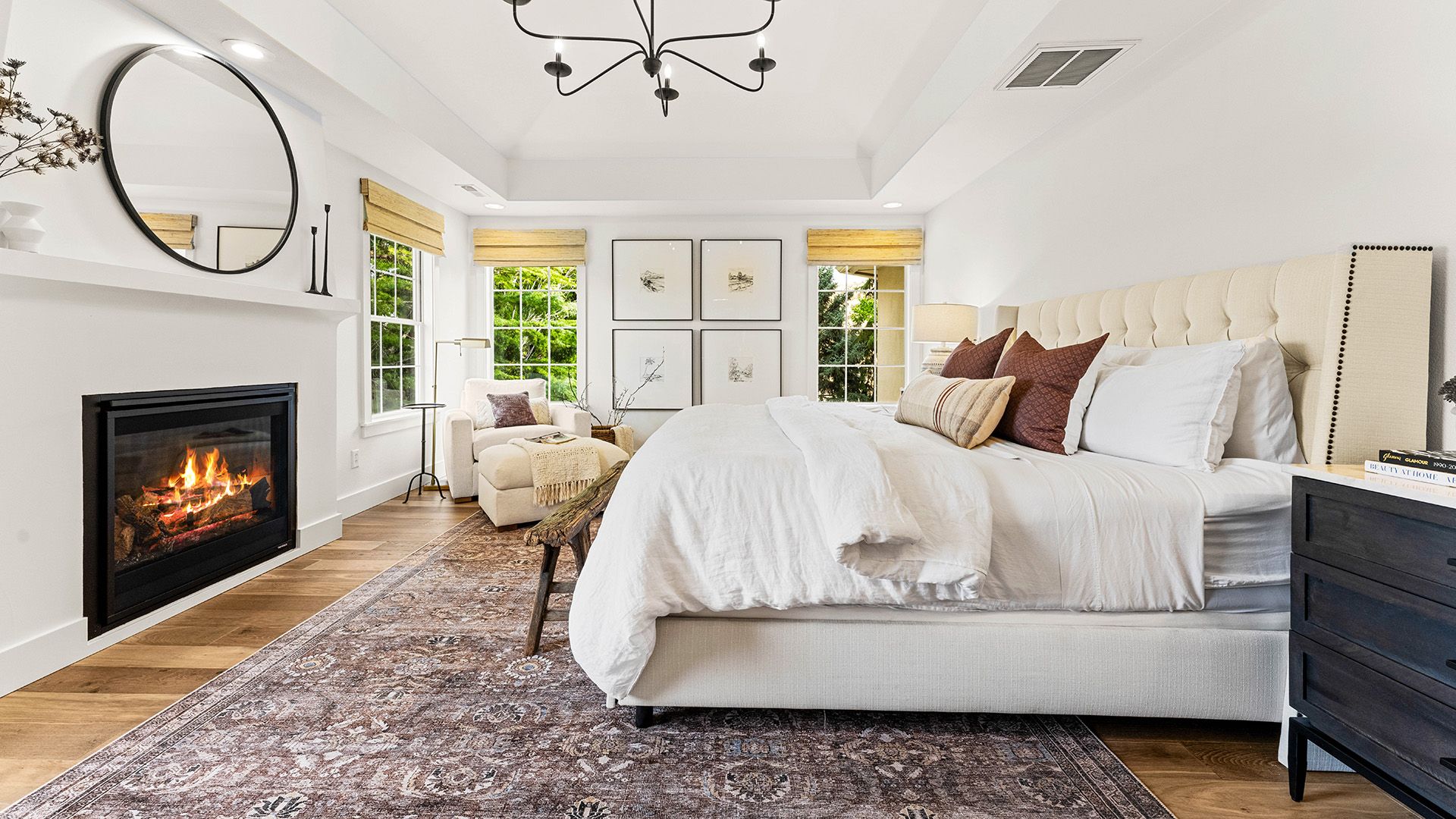 Curated Home Design: Mixing Old & New to Make a Space Your Own - Ly...