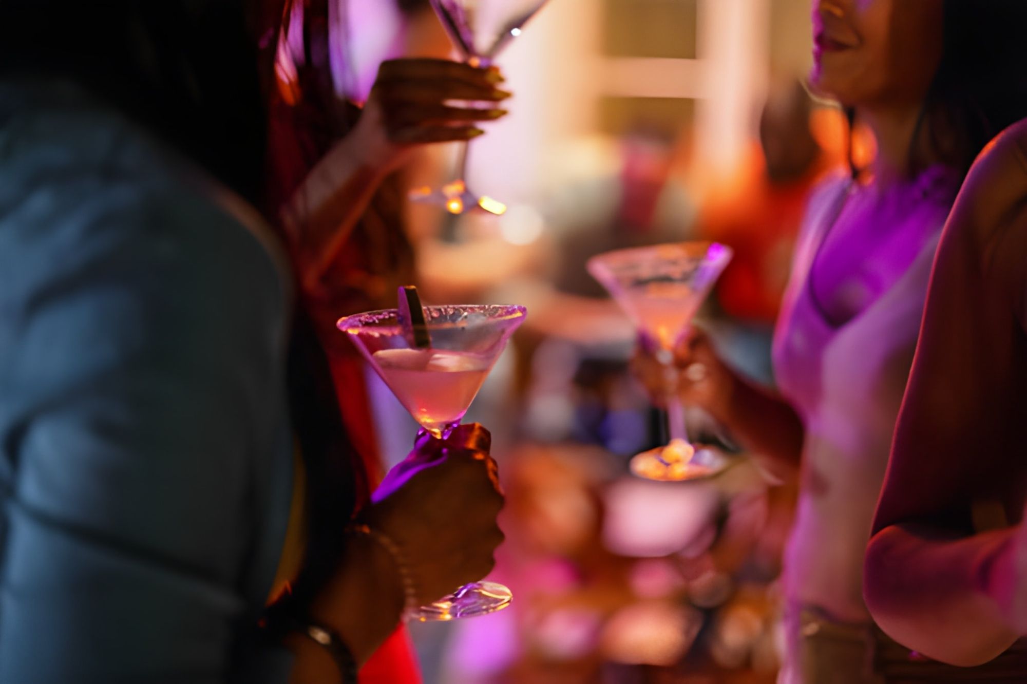 Victoria Nightlife: Bars, Lounges & Late-Night Eats - Bonita Bai