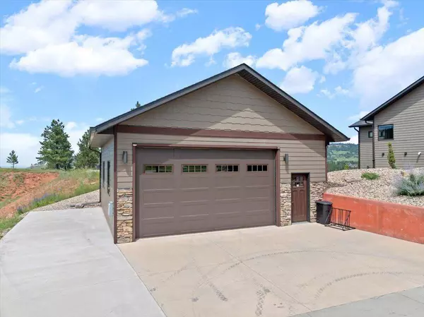 2430 Woodland Loop - MLS#85310 - Jenni Sneesby - Engel & Völkers