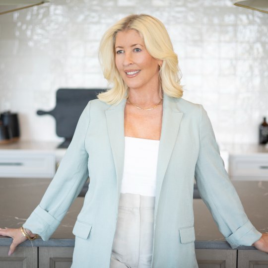 Real Estate Agent – Ruth Alexander - Ruth Alexander