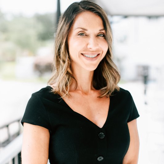 Real Estate Agent – Jennifer Carpenter - Fiv Realty Co