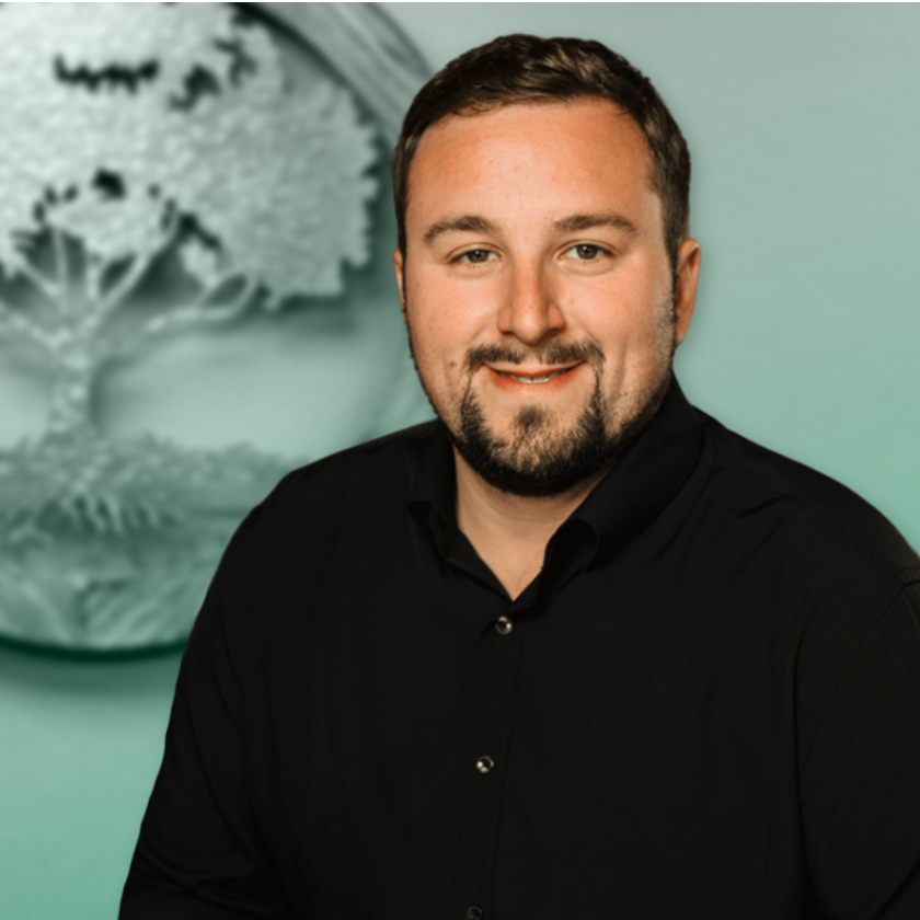 Real Estate Agent – James Lash - Cedar One Realty