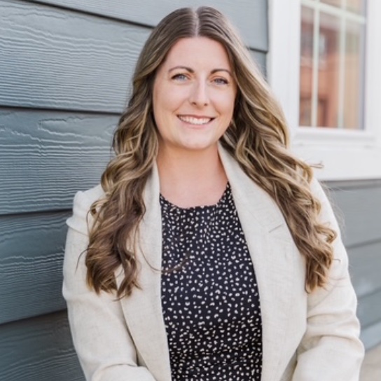 Real Estate Agent – Alyssa Painter - NavX Realty