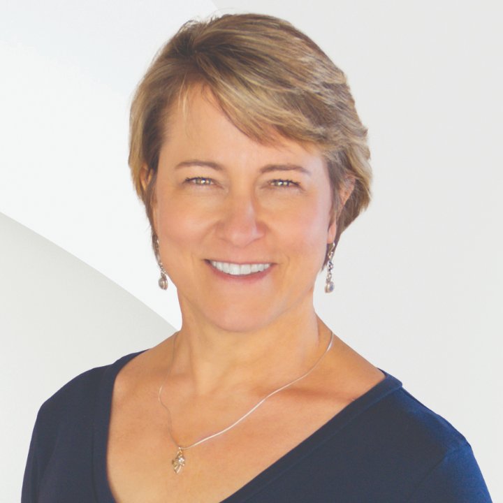 Real Estate Agent – Vanessa Cameron - Engel & Völkers