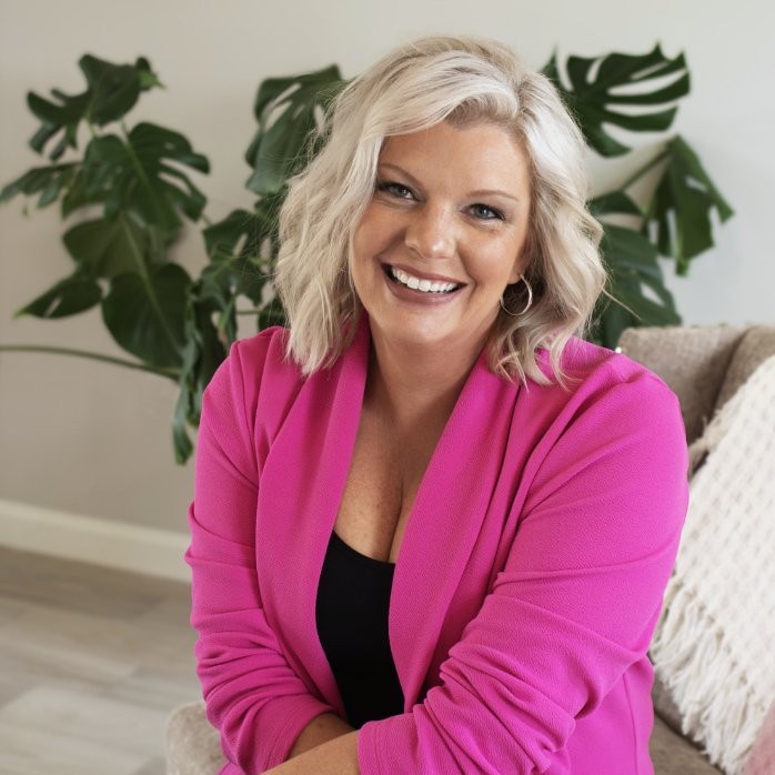 Real Estate Agent – Leeanne Arnett - Xsell Realty