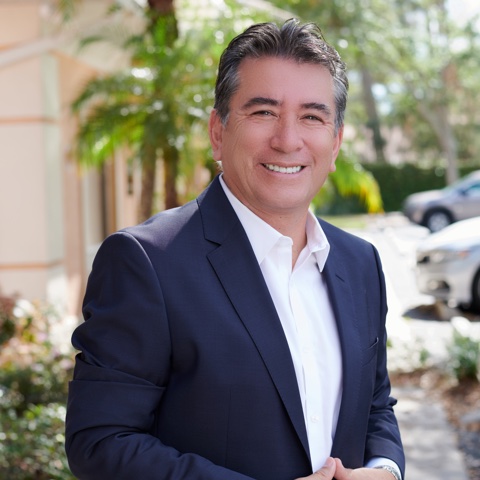 Real Estate Agent – Willy Vilchez - Fidata Real Estate